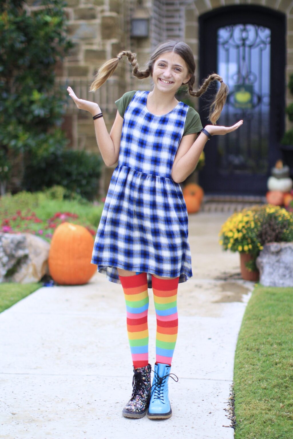 Dad Shows How to Create Pippi Longstocking Braids - Cute Girls Hairstyles