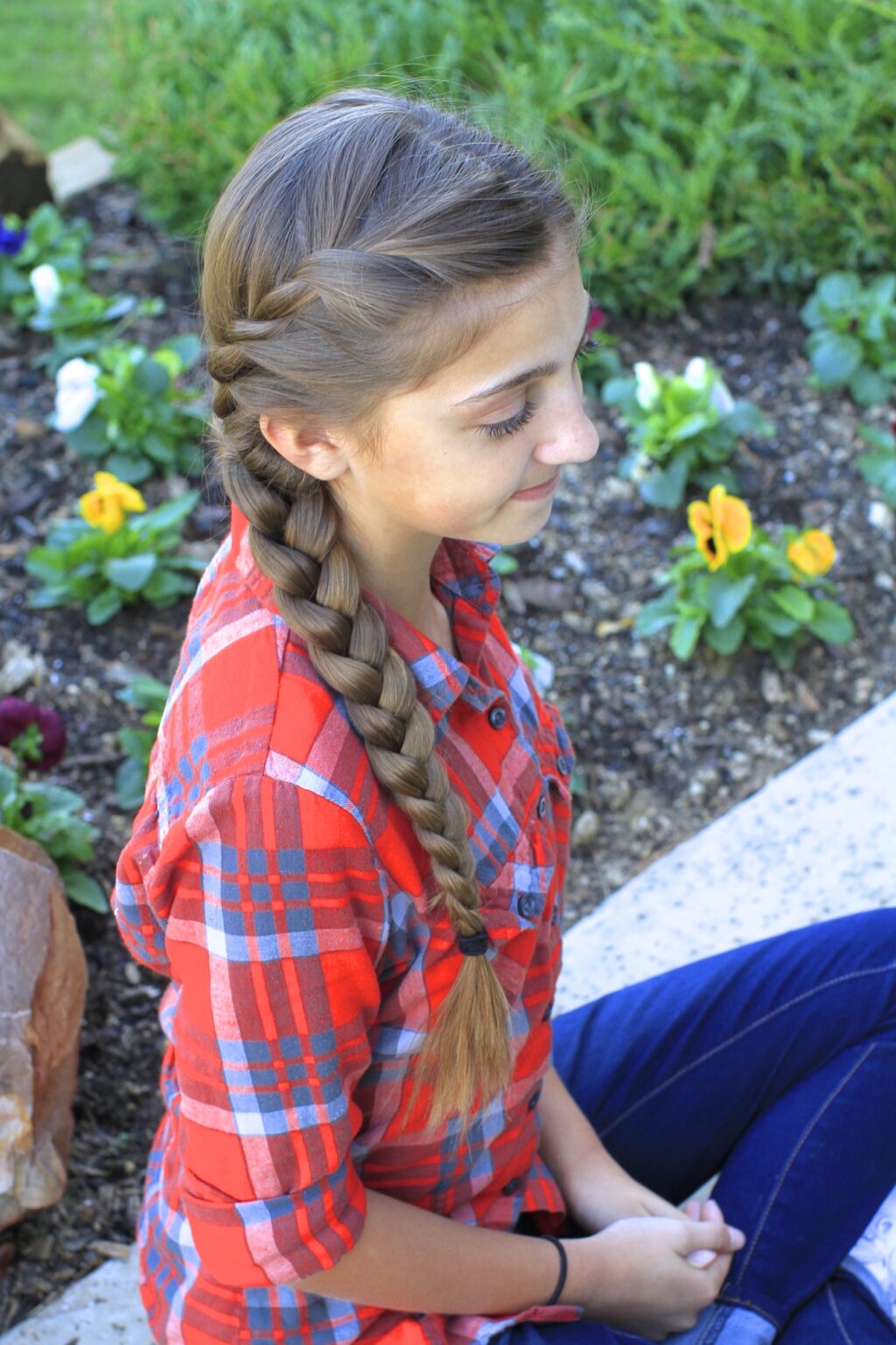French Twist into Side Braid - Cute Girls Hairstyles