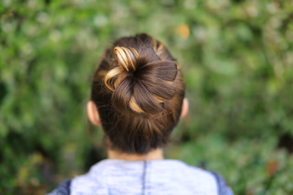 How to Create a Crown Bun - Cute Girls Hairstyles